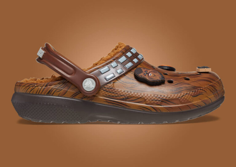 海外 9/26 発売予定！Star Wars × Crocs Classic Lined Clog “Chewbacca” (スターウォーズ ...