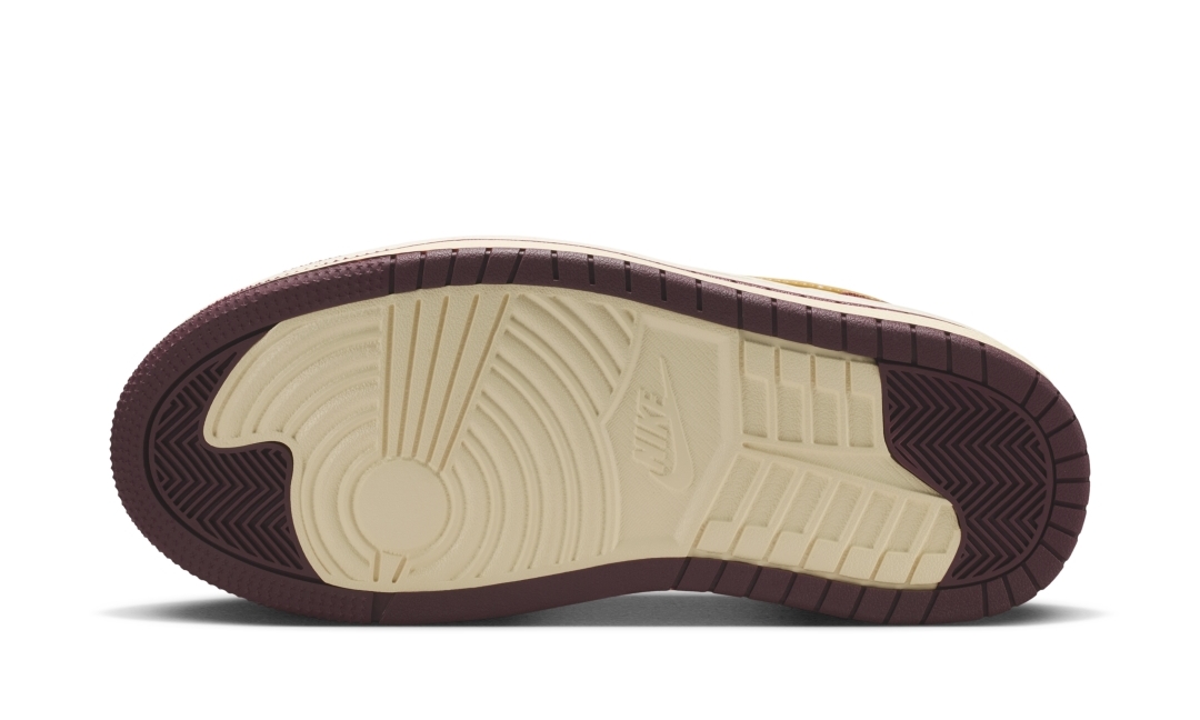 【2026年 1/23 発売】NIKE W AIR JORDAN 1 TRIPLE STACK “Team Red/Pale Ivory ...